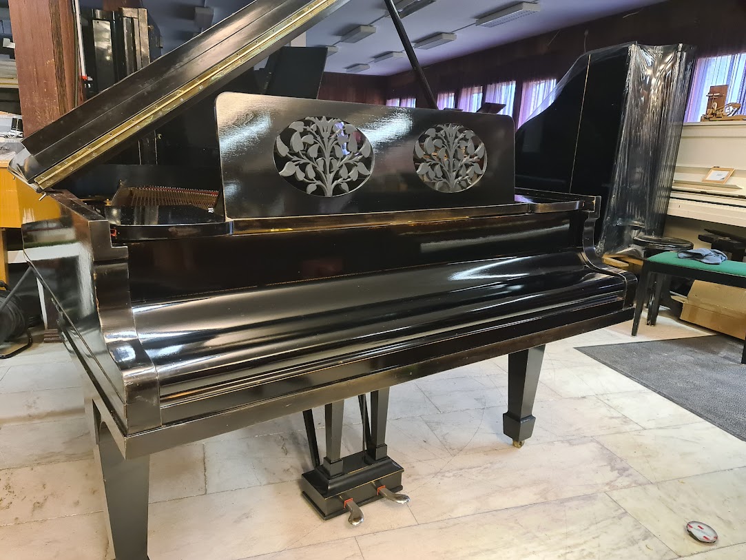 Steinway & Sons O-180 / flygel